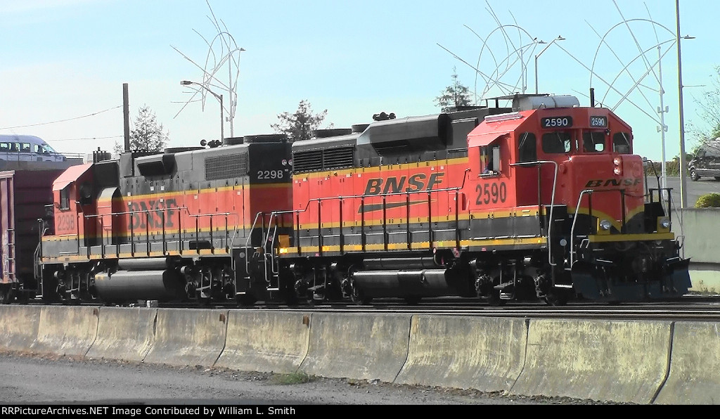 SB Manifest Frt at south lead to Balmer Yard -1